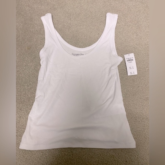 Abercrombie & Fitch | Tops | Nwt Abercrombie Featherweight Rib Scoopneck Tank | Poshmark